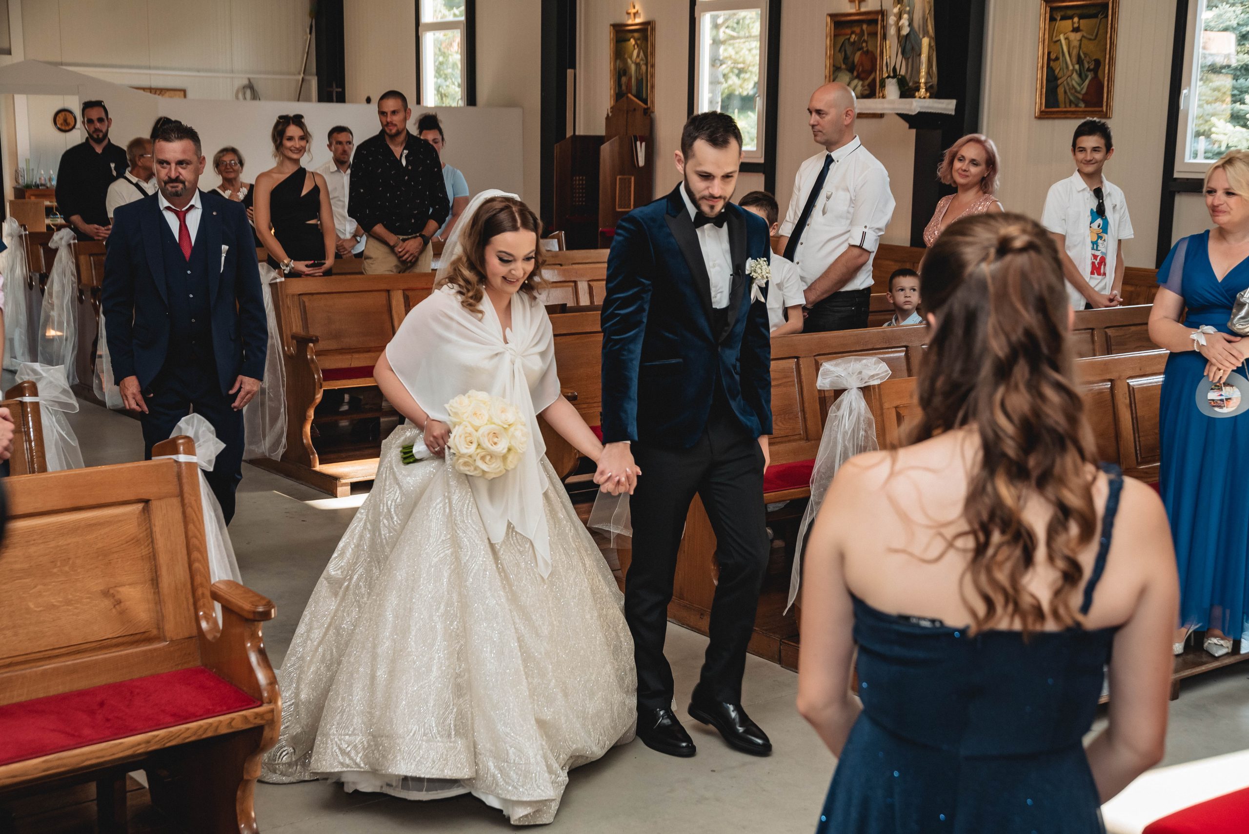 Pjevanje u crkvi na vjenčanju cijena - Tonika Weddings